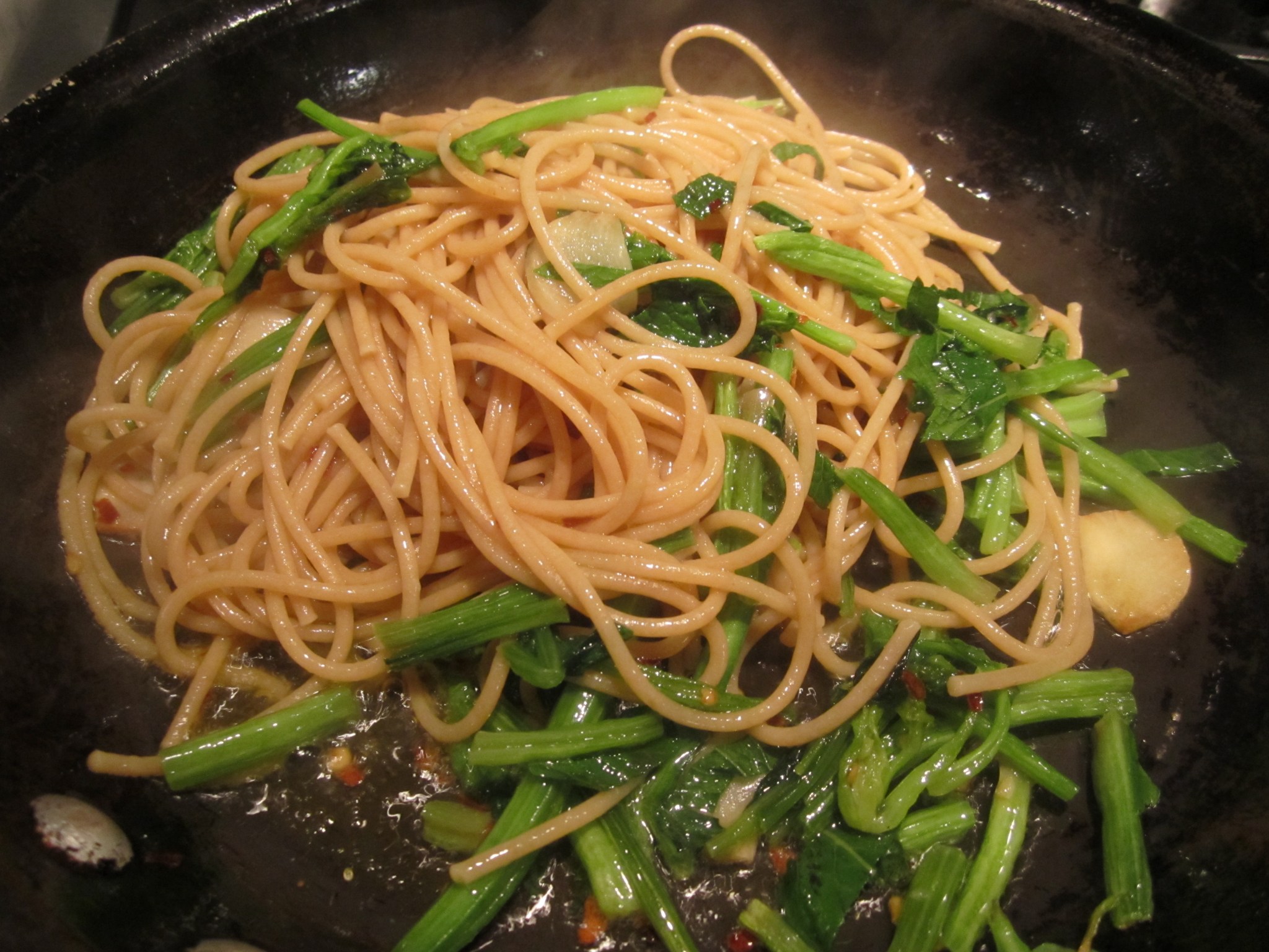 Whole Wheat Pasta with Spinach Stems | italianatedotcom